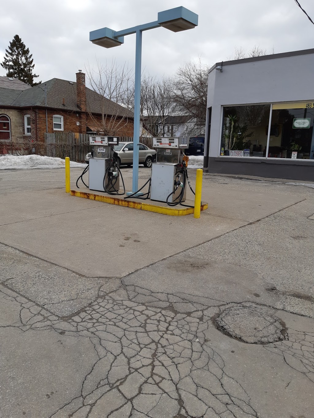 go-go-gas-bar-483-sammon-ave-east-york-on-m4j-2b3-canada