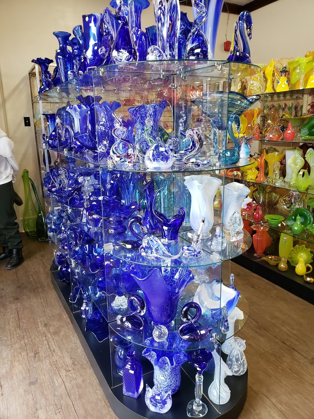 Rossi Glass Niagara 6405 Stanley Ave Niagara Falls On L2g 3y6 Canada